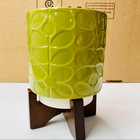 Orla Kiely | Accents | Orla Kiely Garden 6s Stem Plant Pot Stand Leaf ...